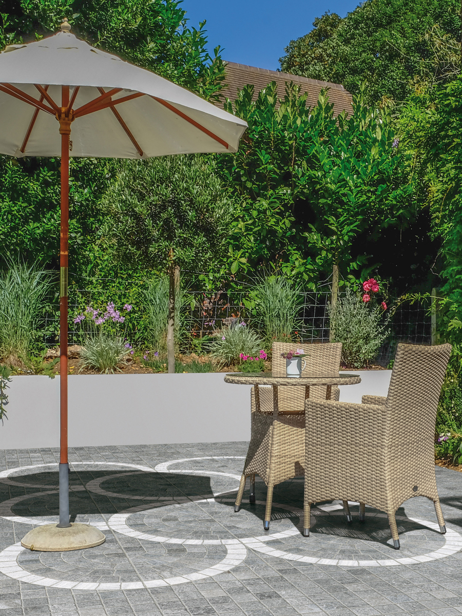 Outdoor Porcelain Tiles: The Secret Weapon for Elegant Homes