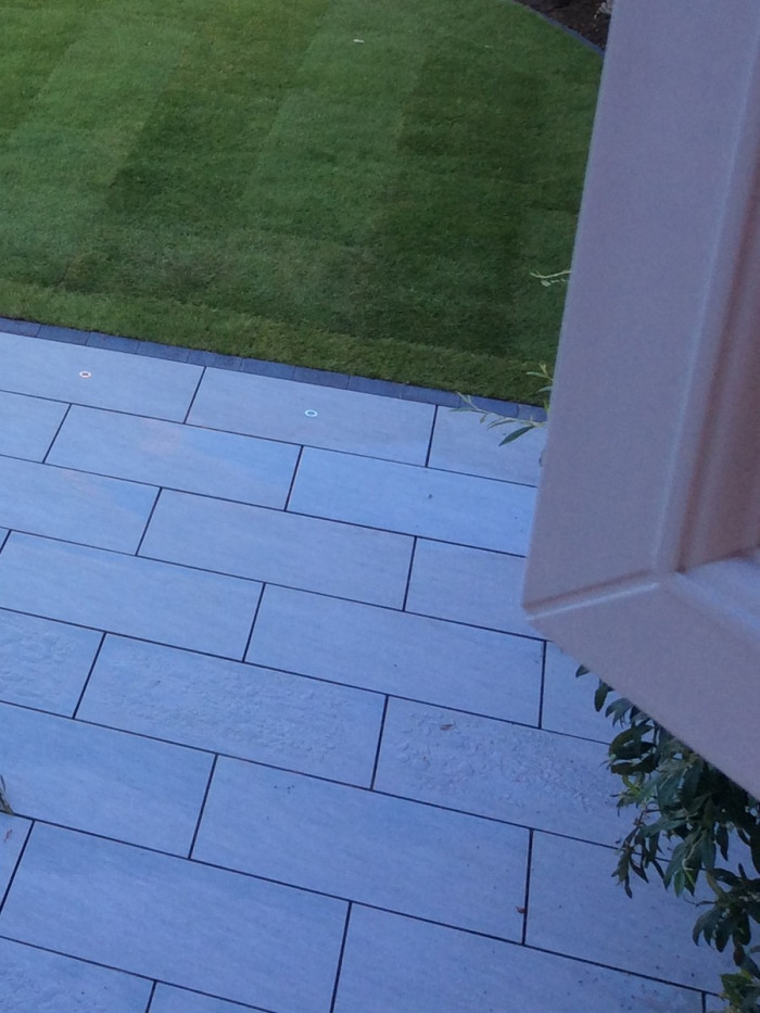 Quartz Gris Smooth Stone Effect Porcelain Paving Slabs - 900x450 Pack